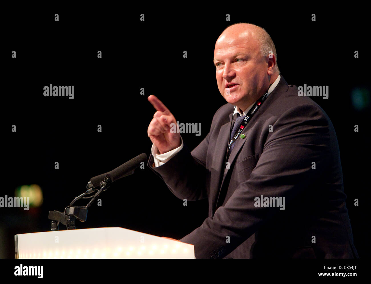 Bob Crow General secretary of the RMT addresses the TUC Stock Photo - Alamy