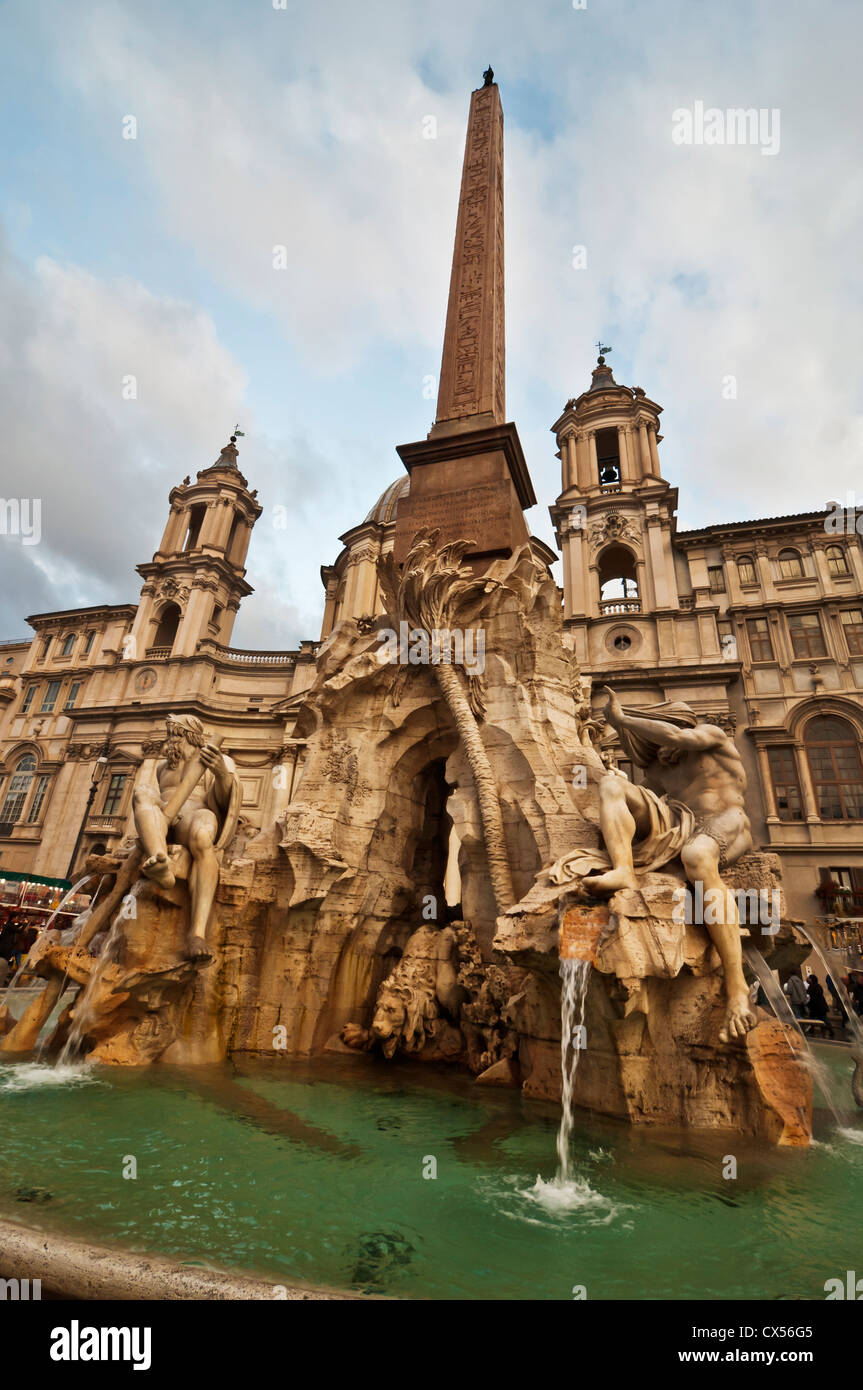 Piazza navona water fountain hi-res stock photography and images - Alamy