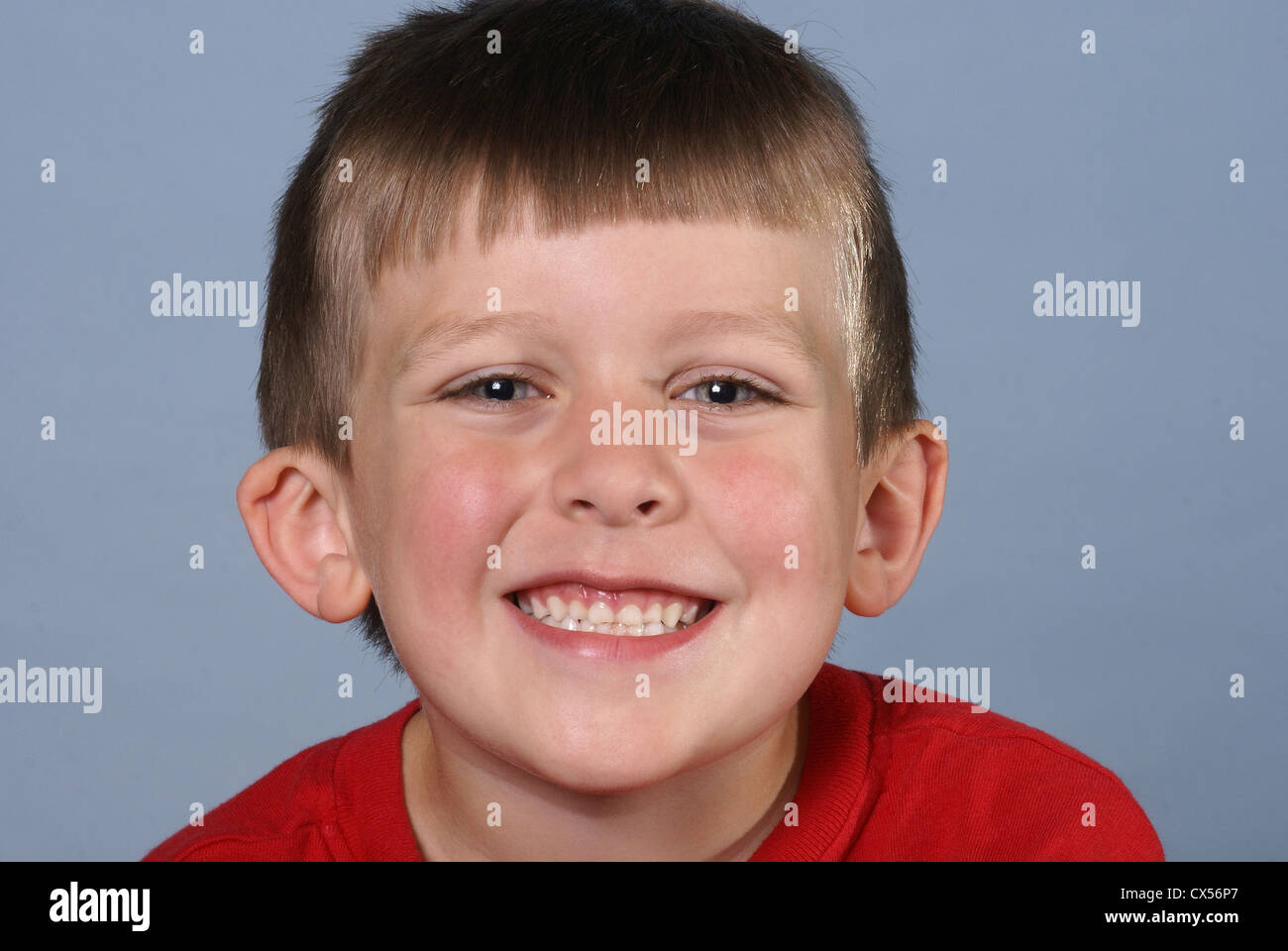 Little boy with a big smile Stock Photo - Alamy