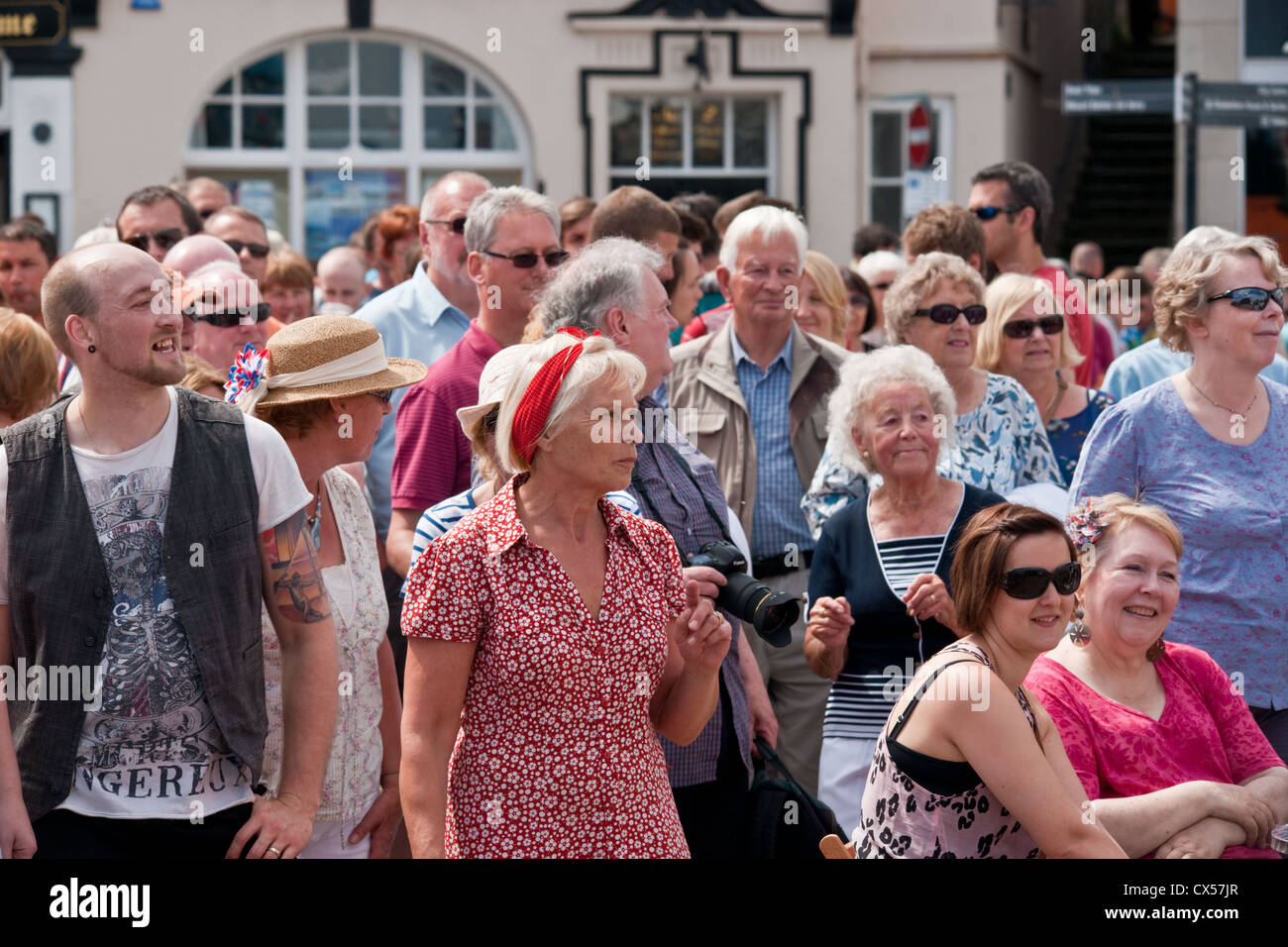 Swing dancing street hi-res stock photography and images - Alamy
