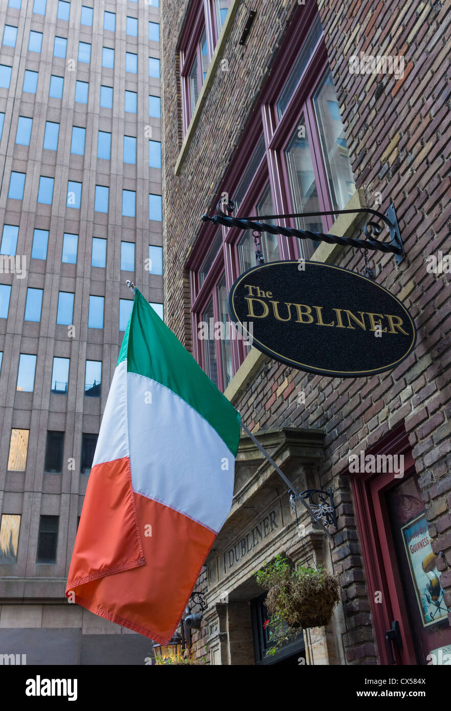 Irish pub dubliner hi-res stock photography and images - Alamy