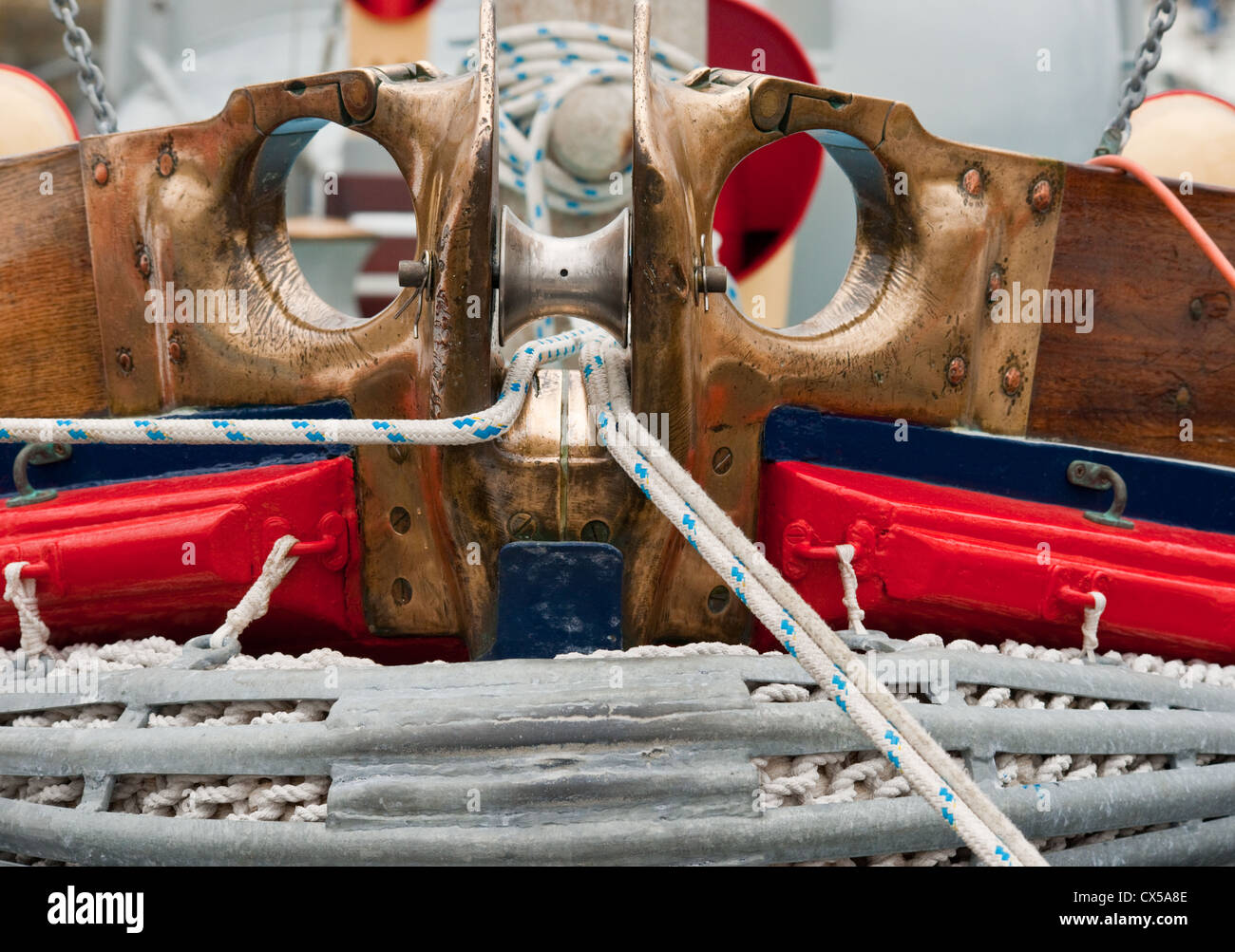 Vintage lifeboat hi-res stock photography and images - Alamy