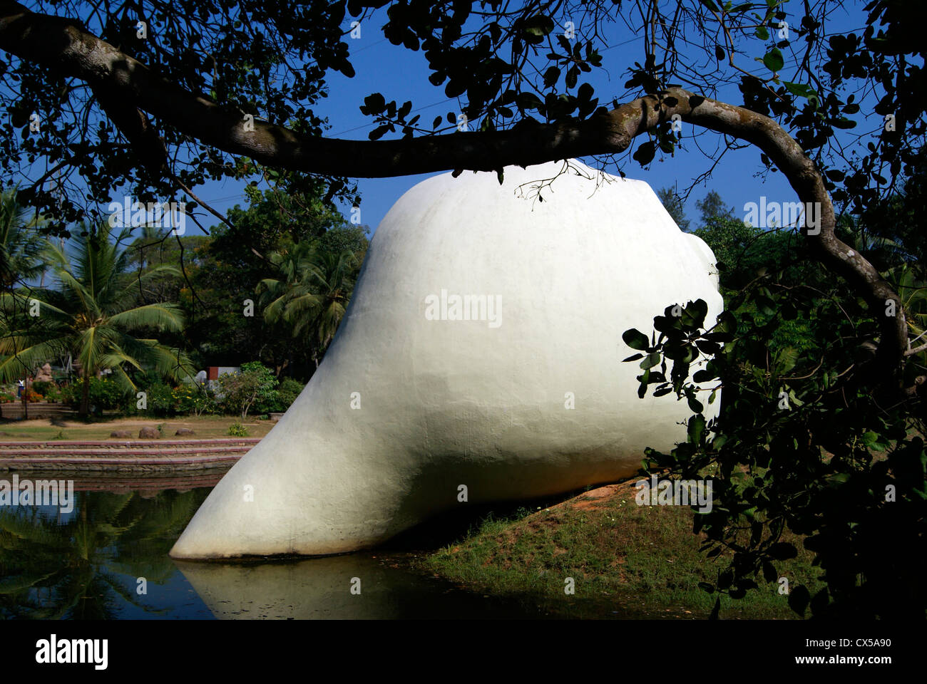 Unique Conch Sculpture in Veli Scenic Pond at India.Ponds landscape ...