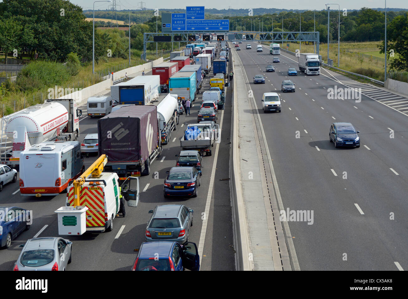 Vehicle tailback hi-res stock photography and images - Alamy