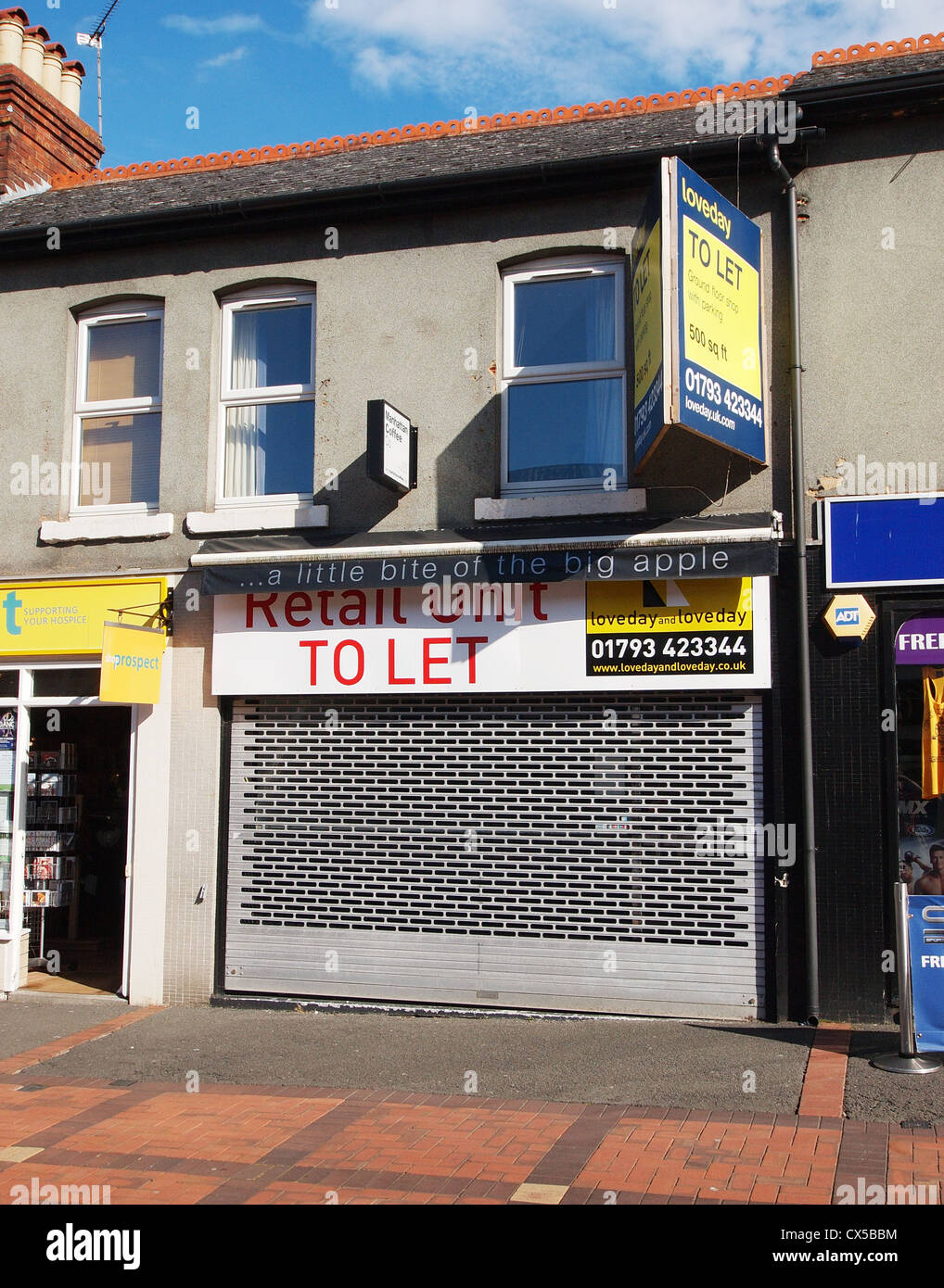 Vacant retail unit hi-res stock photography and images - Alamy