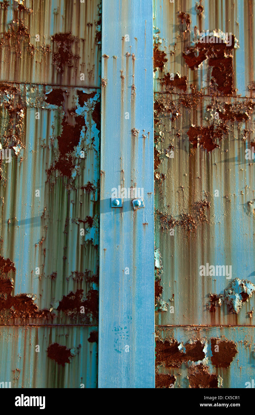 Rusted metal wall with green paint Stock Photo - Alamy