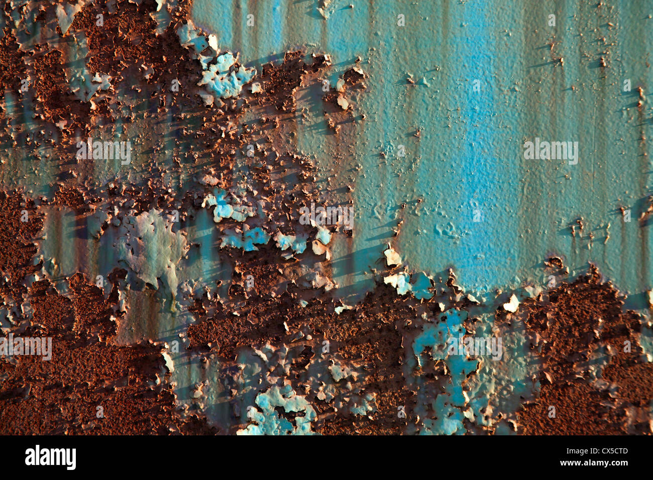 Rusted metal wall with green paint Stock Photo - Alamy