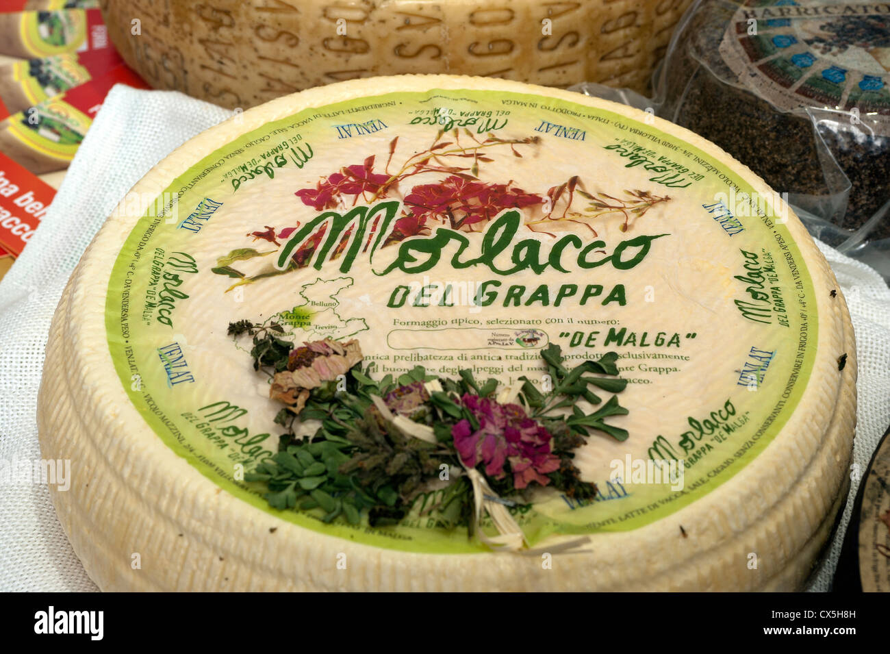Round cheeses on display hi-res stock photography and images - Alamy