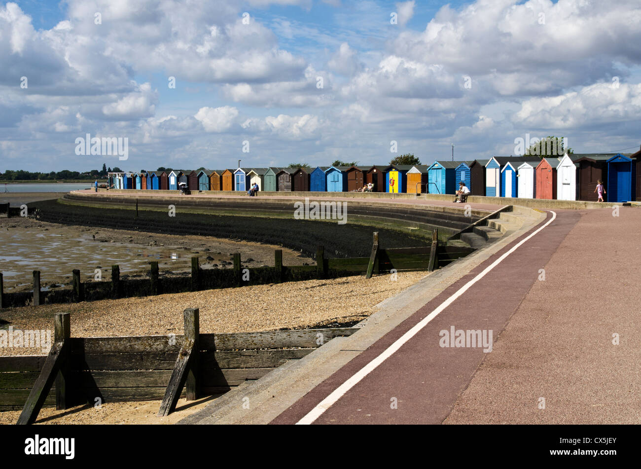 Seafront estuary seawall hi-res stock photography and images - Alamy