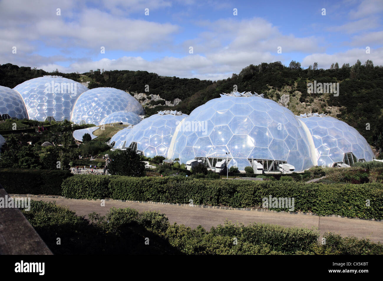 Biomes cornwall hi-res stock photography and images - Alamy