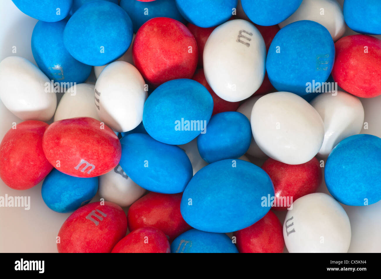 M&ms candy red hi-res stock photography and images - Alamy