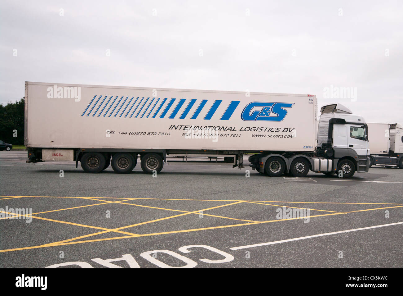 Lorry Side View High Resolution Stock Photography and Images - Alamy