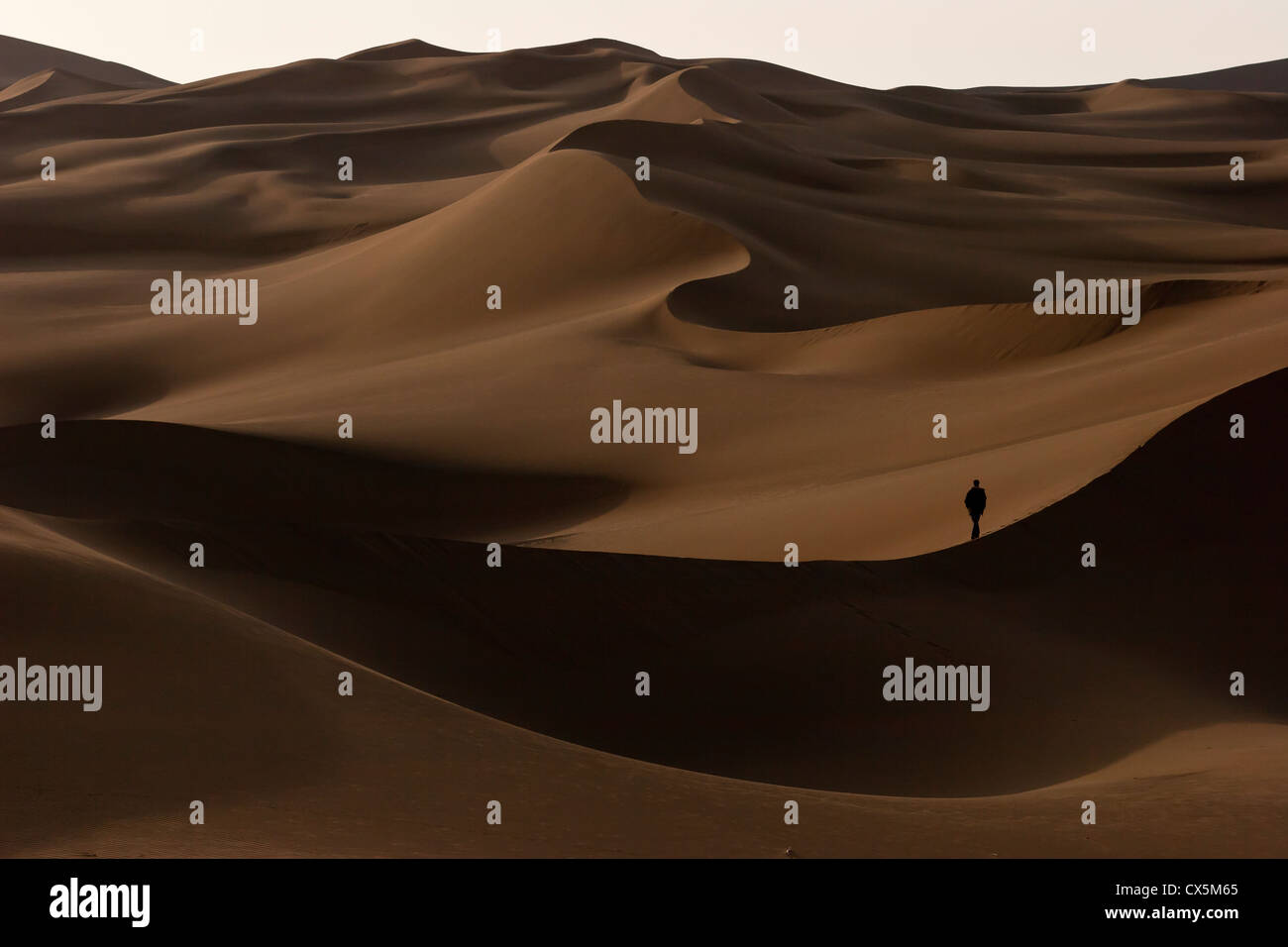 Taklamakan desert near turpan xinjiang hi-res stock photography and ...