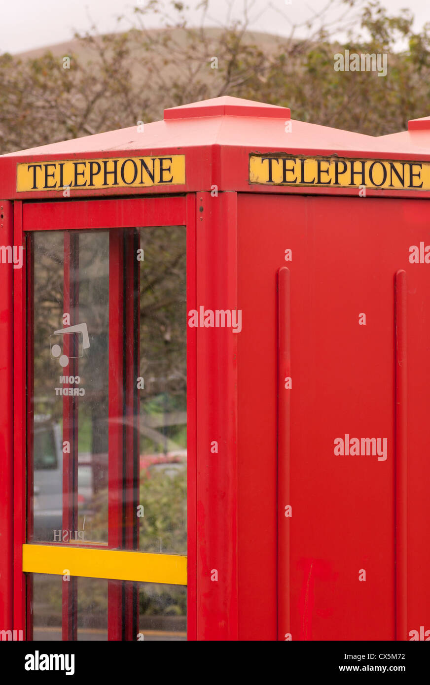 Red Telephone Box UK Stock Photo - Alamy