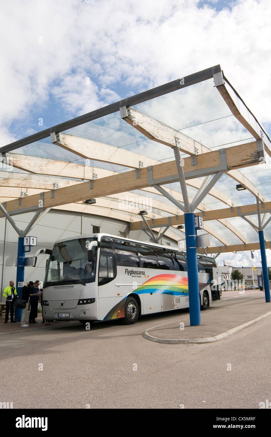 Skavsta Flygbussarna bus station coach coaches transfer city stockholm ...