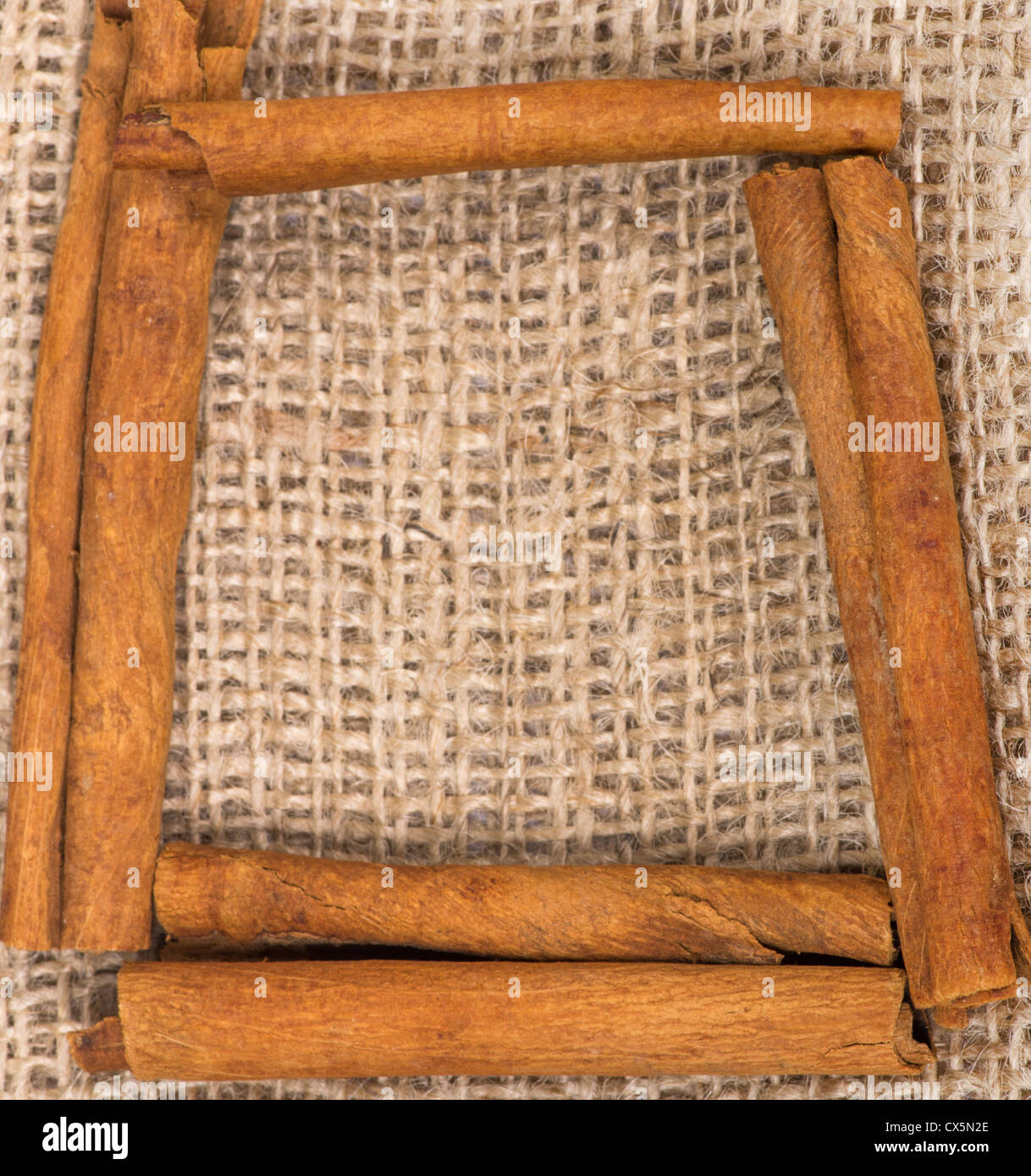 cinnamon sticks frame Stock Photo - Alamy