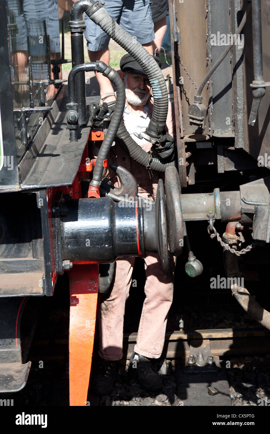 Train coupler hi-res stock photography and images - Alamy