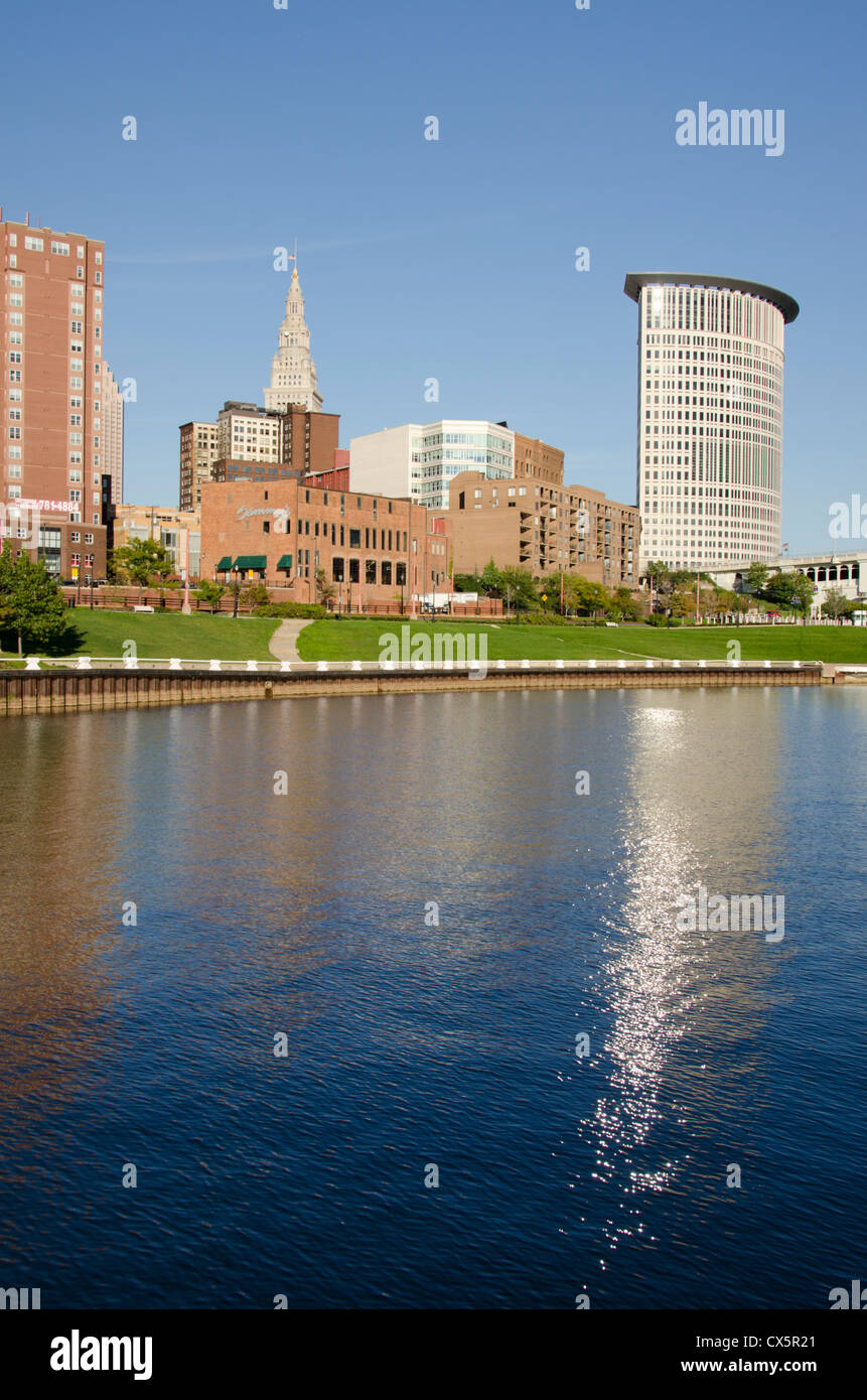 Downtown cleveland river hi-res stock photography and images - Alamy