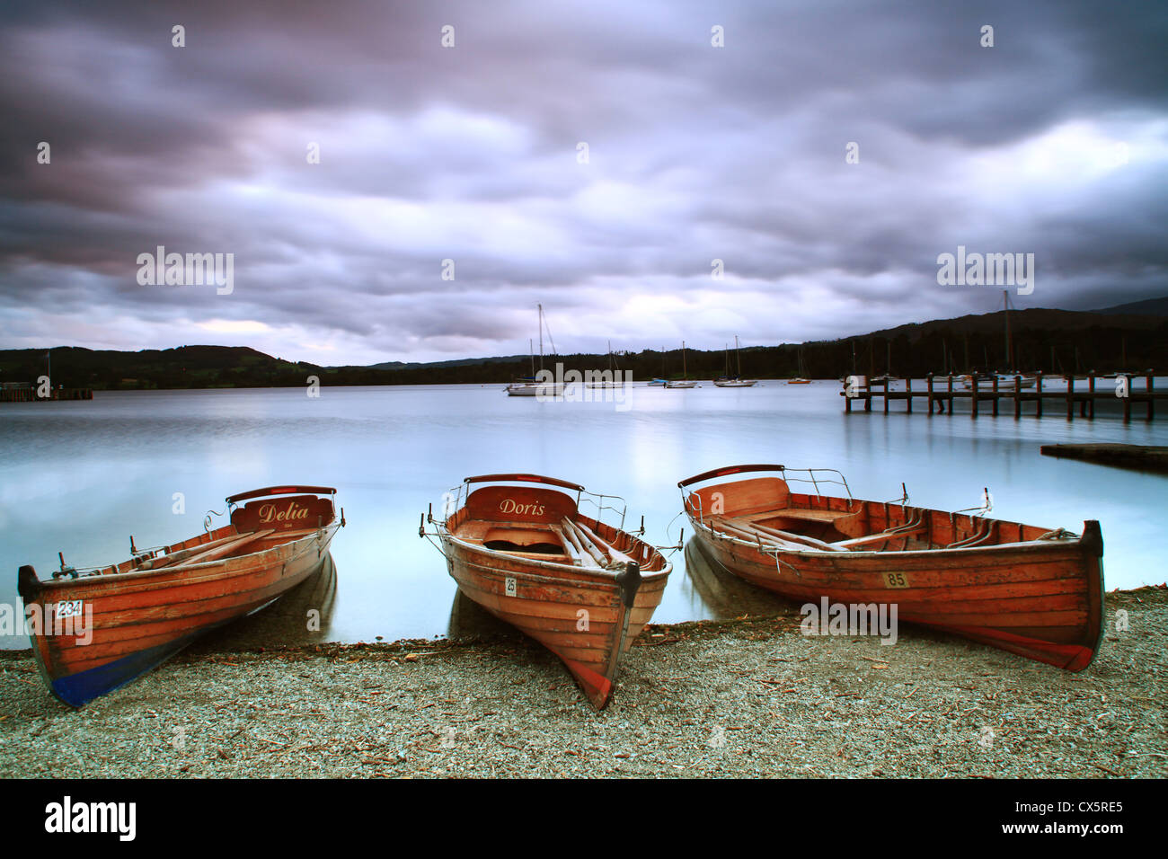 Beached rowing boats hi-res stock photography and images - Alamy