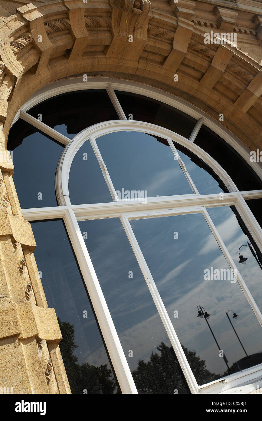Arched window on a Victorian building in London Stock Photo - Alamy