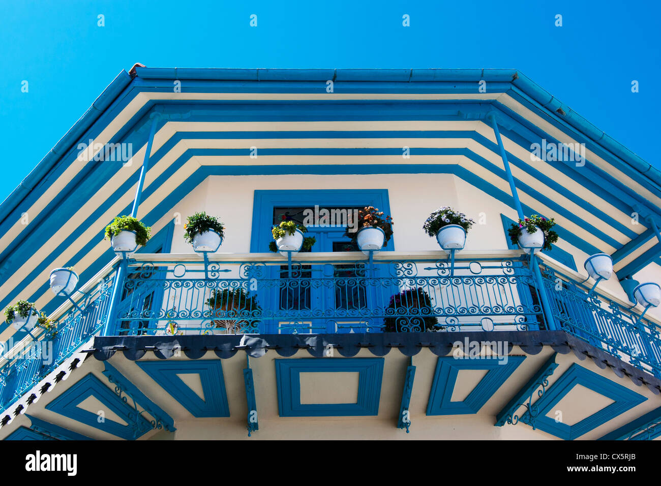 Striped building hi-res stock photography and images - Alamy