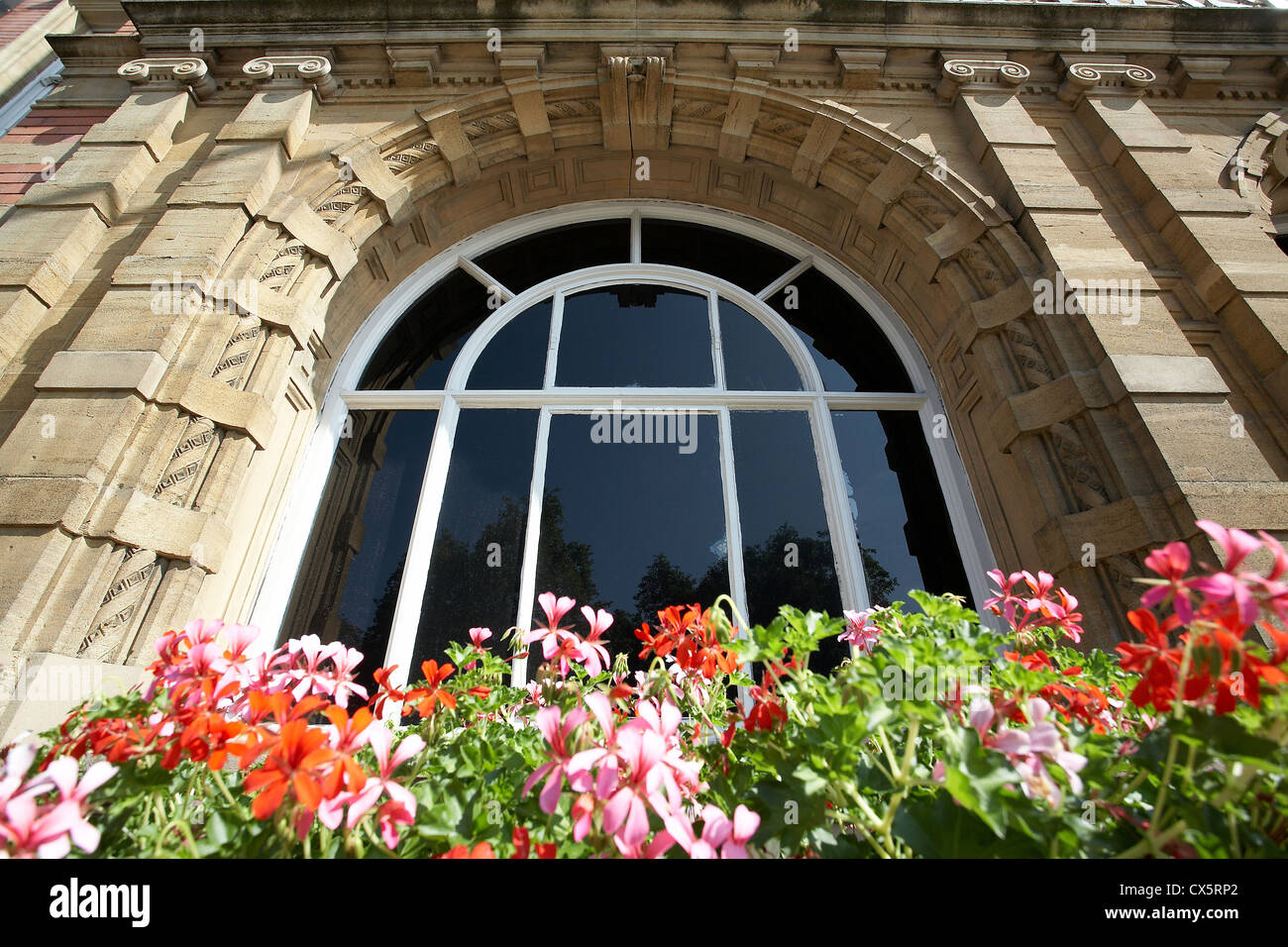 Arched window on a Victorian building in London Stock Photo - Alamy