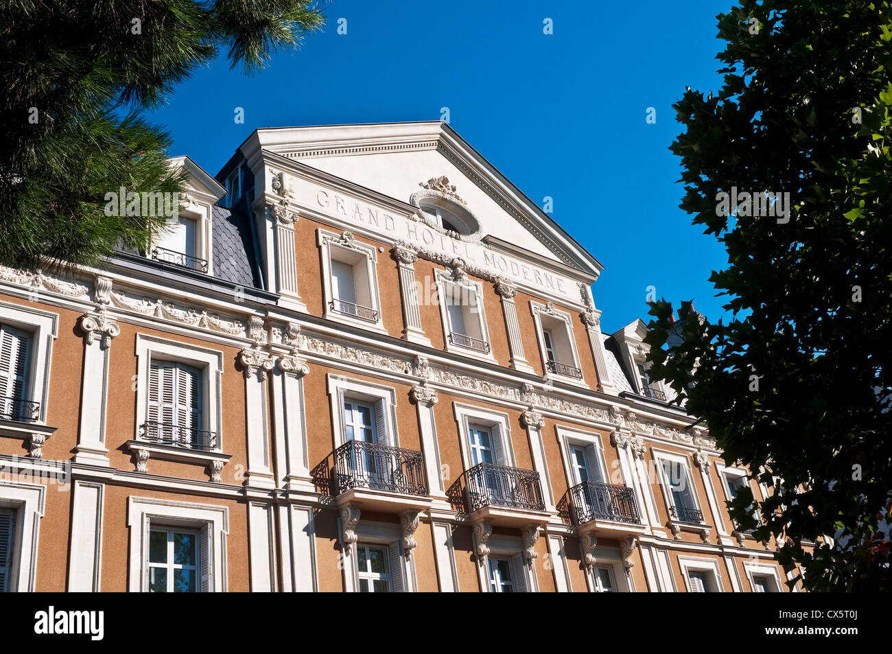 "Grand Hotel Moderne" classical architectural building - France Stock ...
