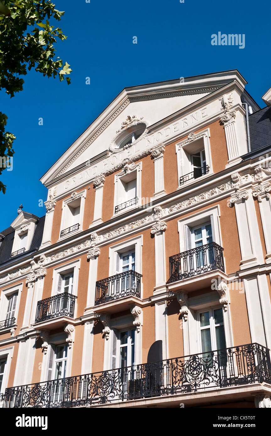 "Grand Hotel Moderne" classical architectural building - France Stock ...