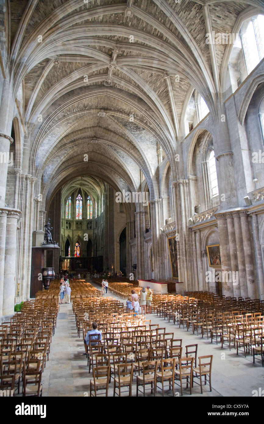 Interior of the Cathedrale St Andre, Bordeaux, France Stock Photo - Alamy