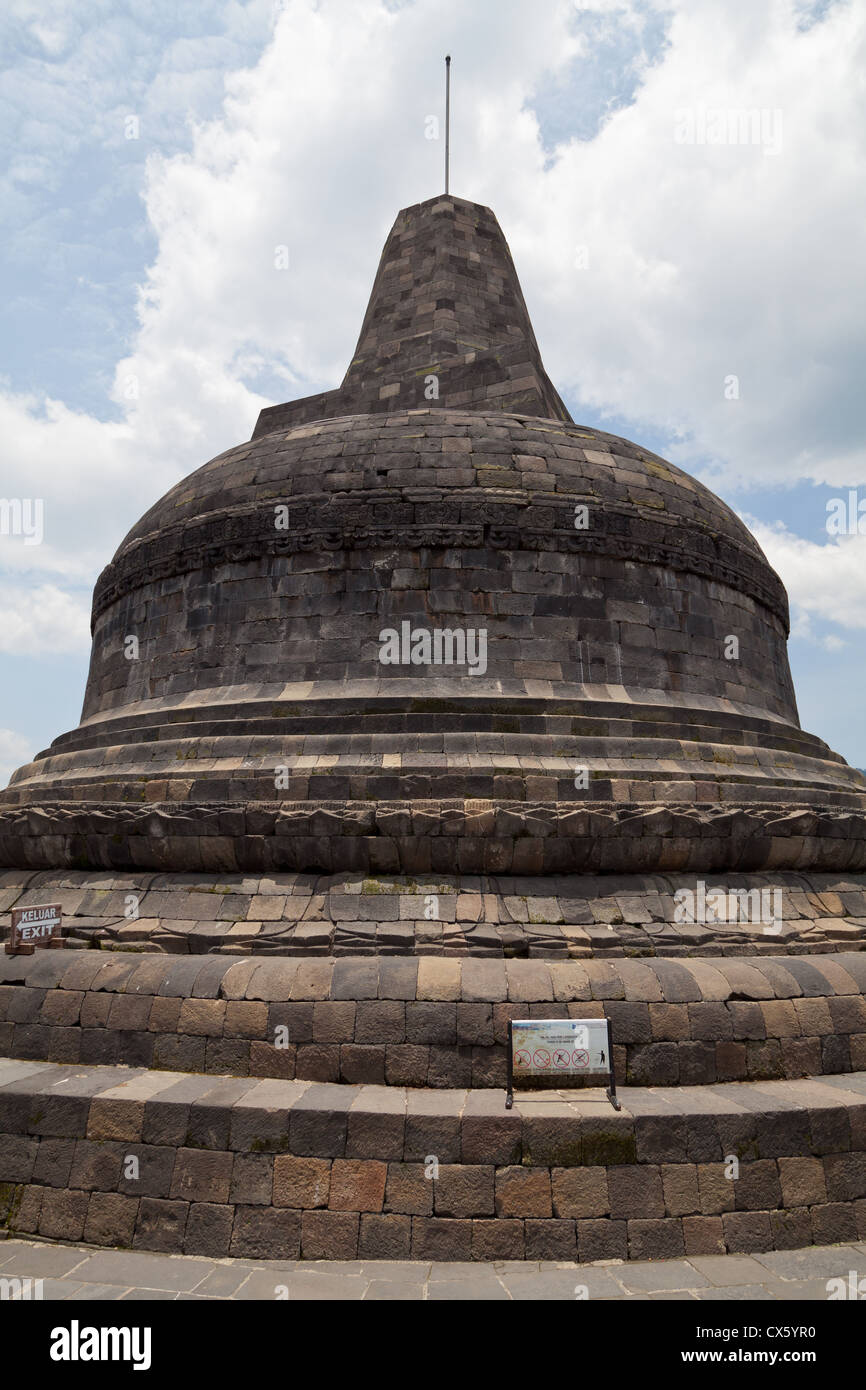 The main Stupa of the Buddhist Temple Borobudur in Indonesia Stock ...