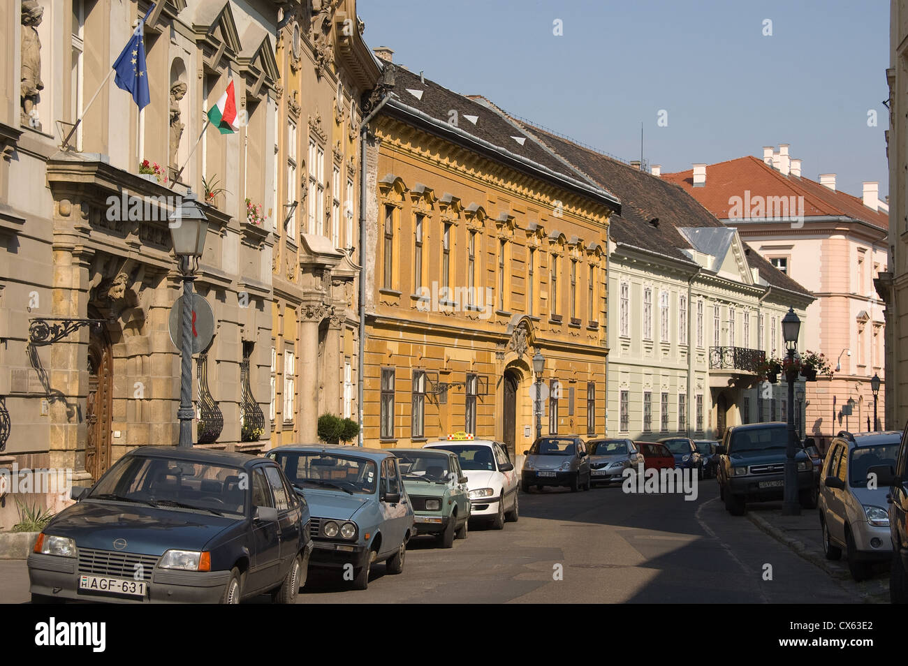 Budapest street scene hi-res stock photography and images - Alamy