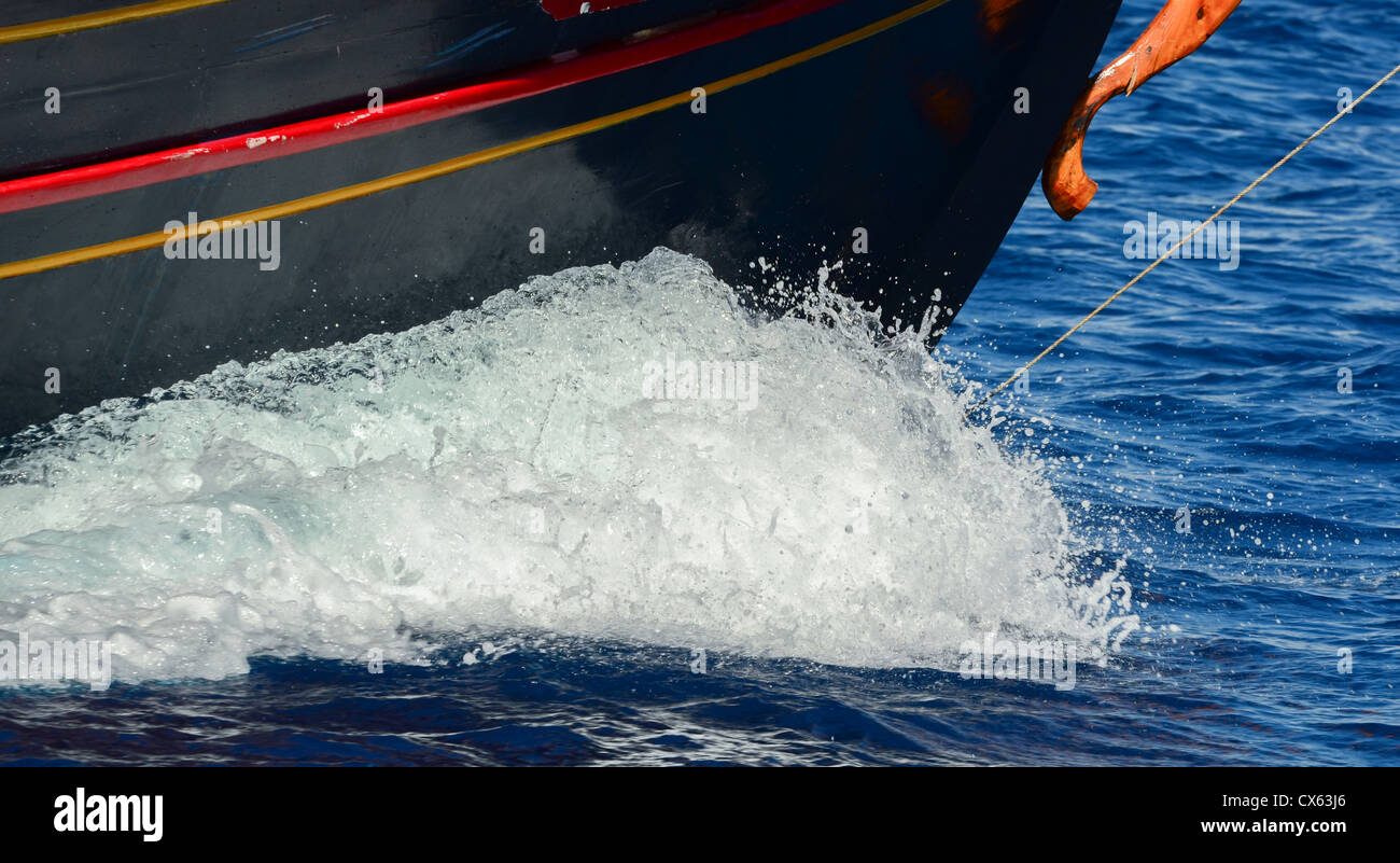 Water sea ocean wave stern cruise hi-res stock photography and images ...
