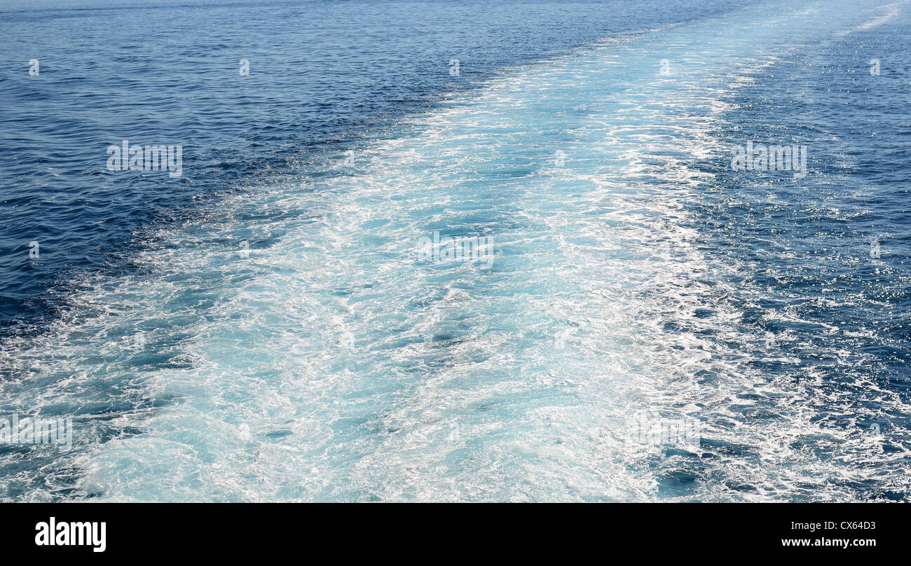 Ship trails hi-res stock photography and images - Alamy