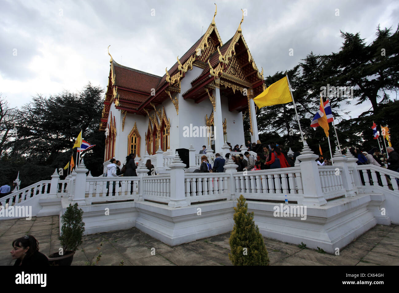Buddhapadipa Temple in London during celebration of Thai new year ...