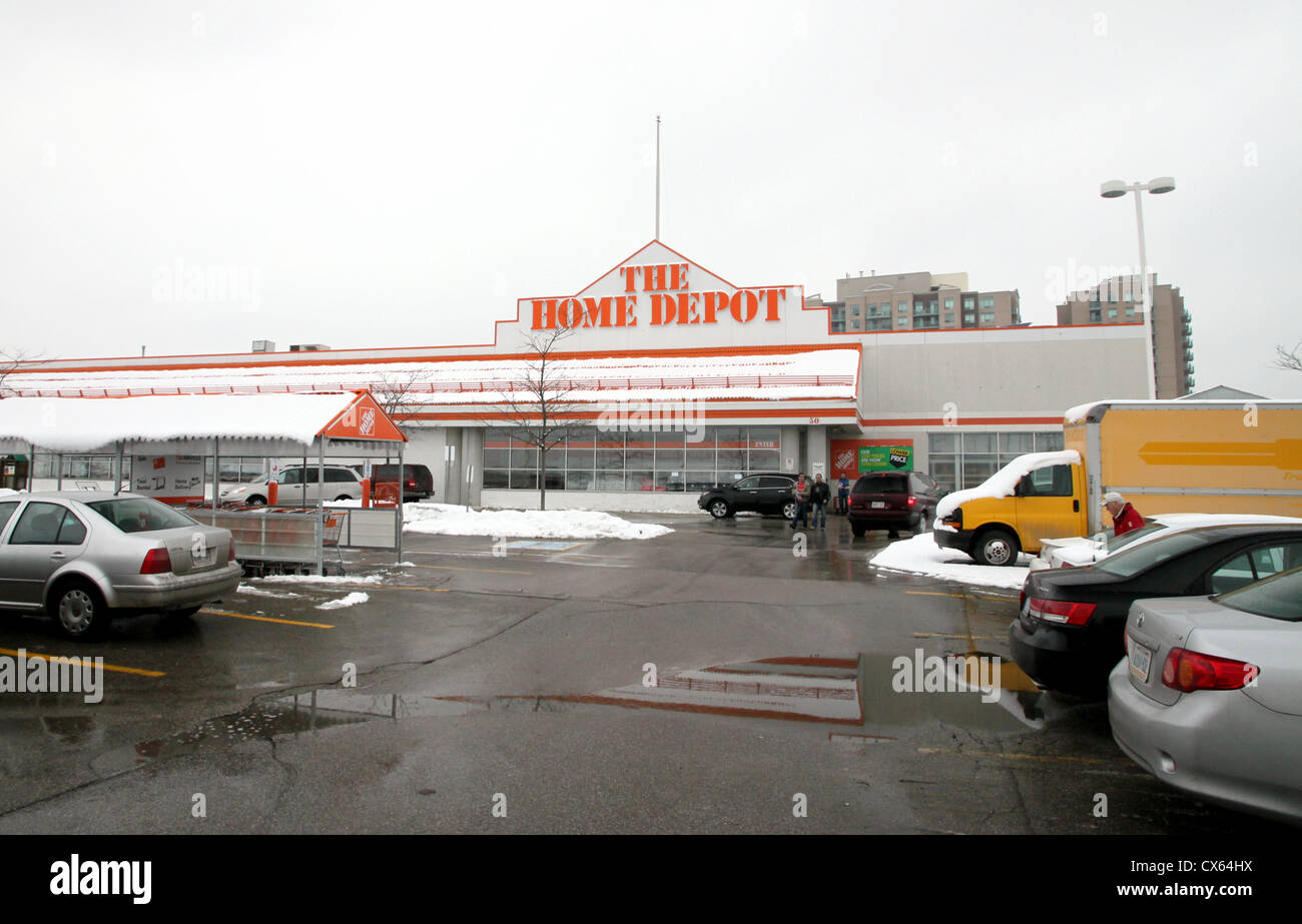 Home depot store hi-res stock photography and images - Alamy