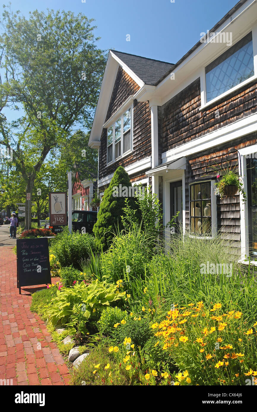 Sandwich building hi-res stock photography and images - Alamy