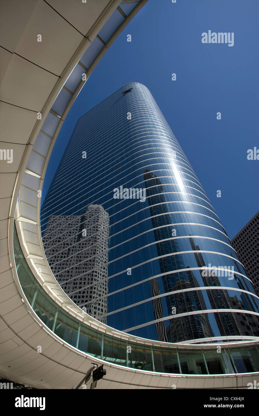 Pedestrian skyway High Resolution Stock Photography and Images - Alamy