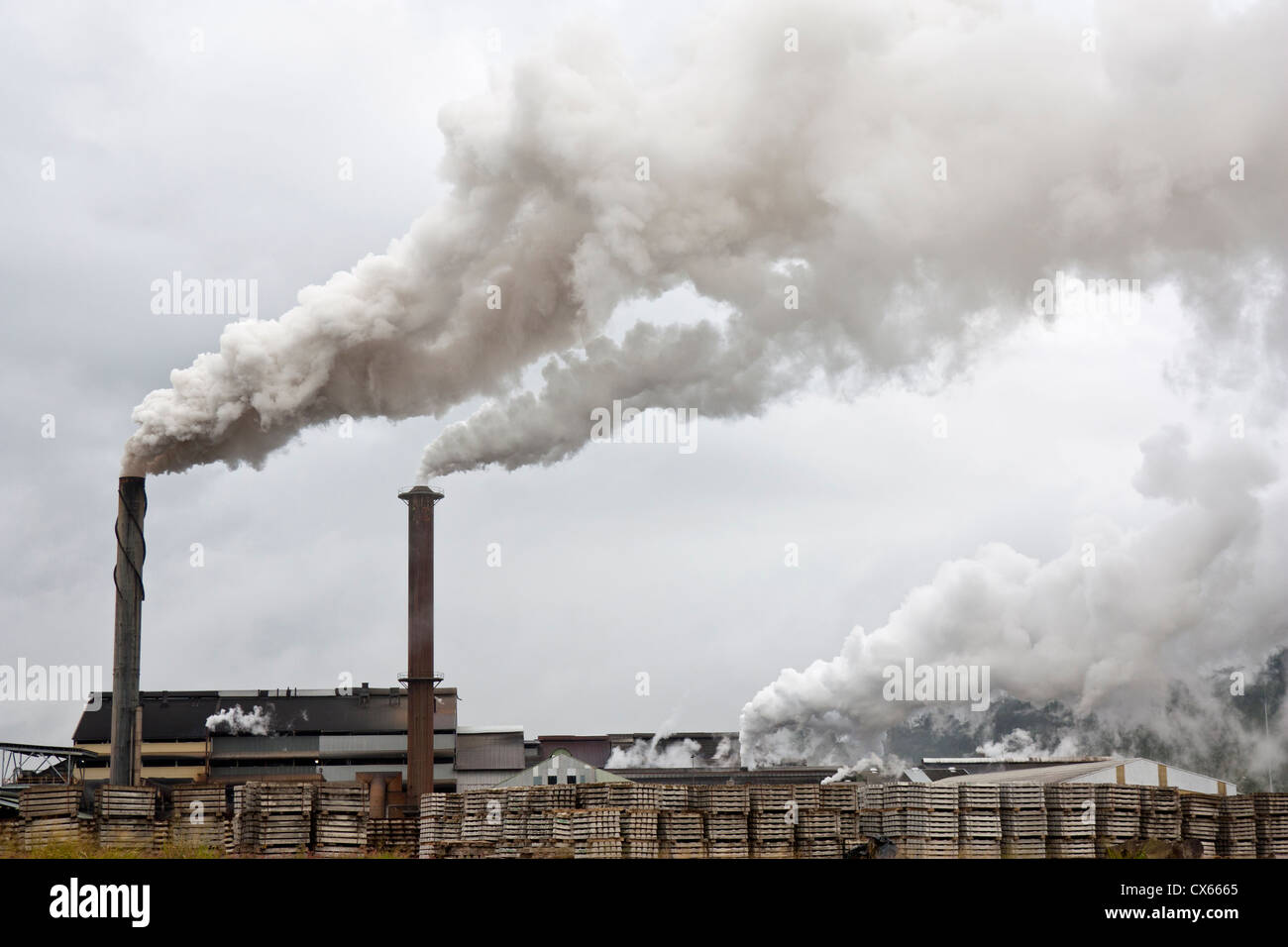 Tully sugar mill in north Queensland Australia polluting the atmosphere ...