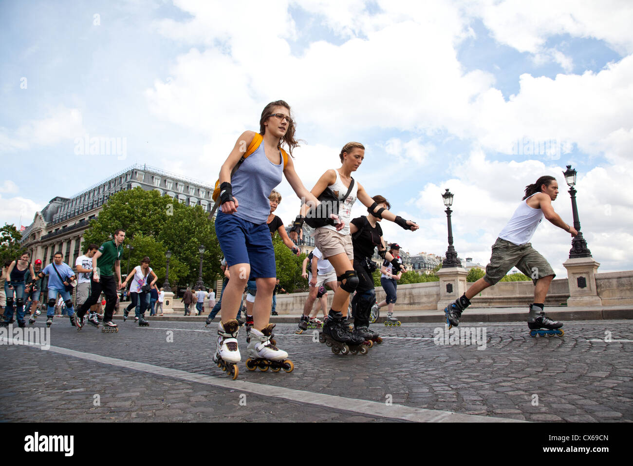 Rollerbladers crossing the Pont Neuf during a regular Sunday afternoon ...
