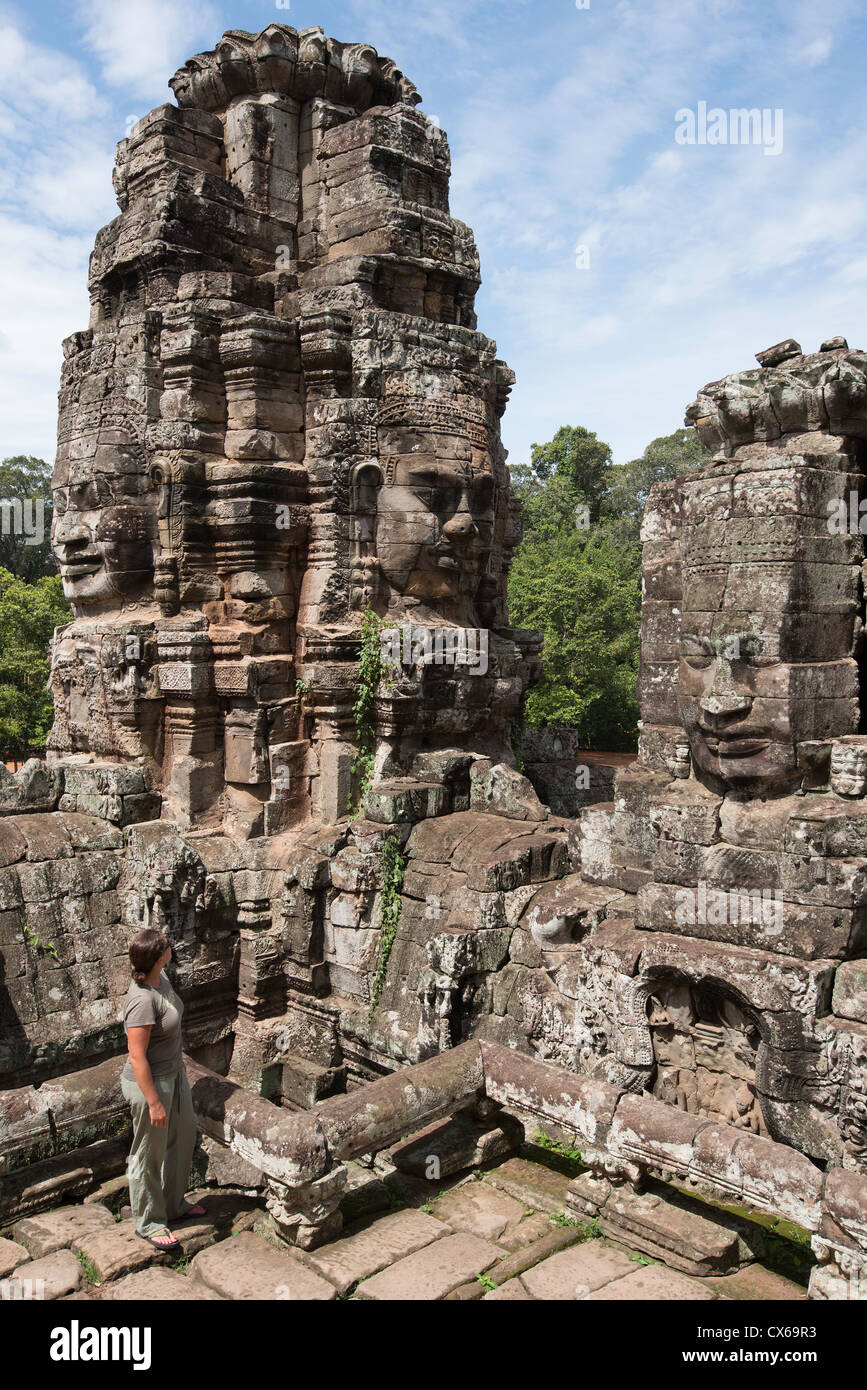 Carvings of face of the King, The Bayon, Angkor Thom, Siem Reap ...