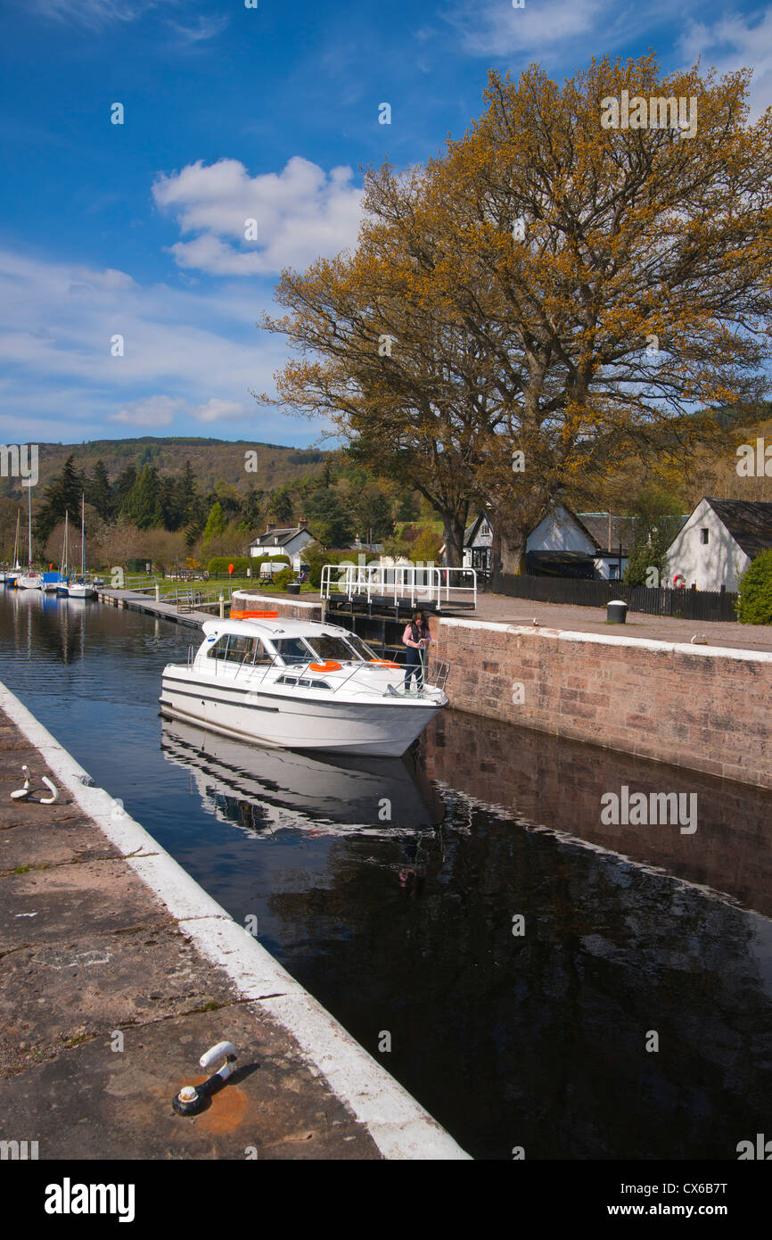 Dochgarroch Lock, Caledonian Canal, Inverness, Highland Region ...