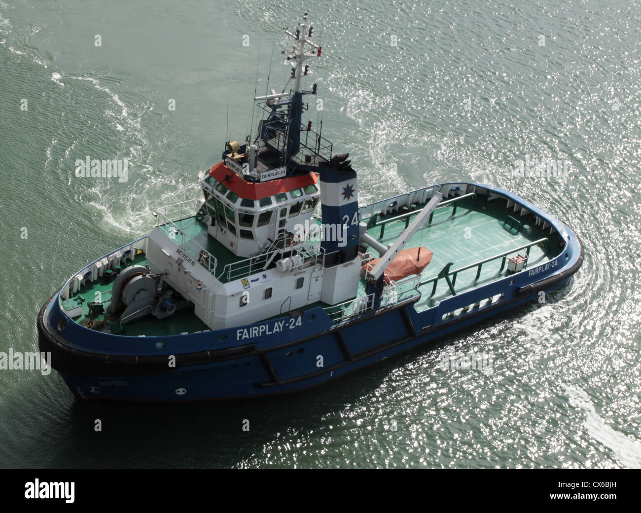 'Fairplay 24' harbour tug, Port of Rotterdam. 35m length, 52-ton ...