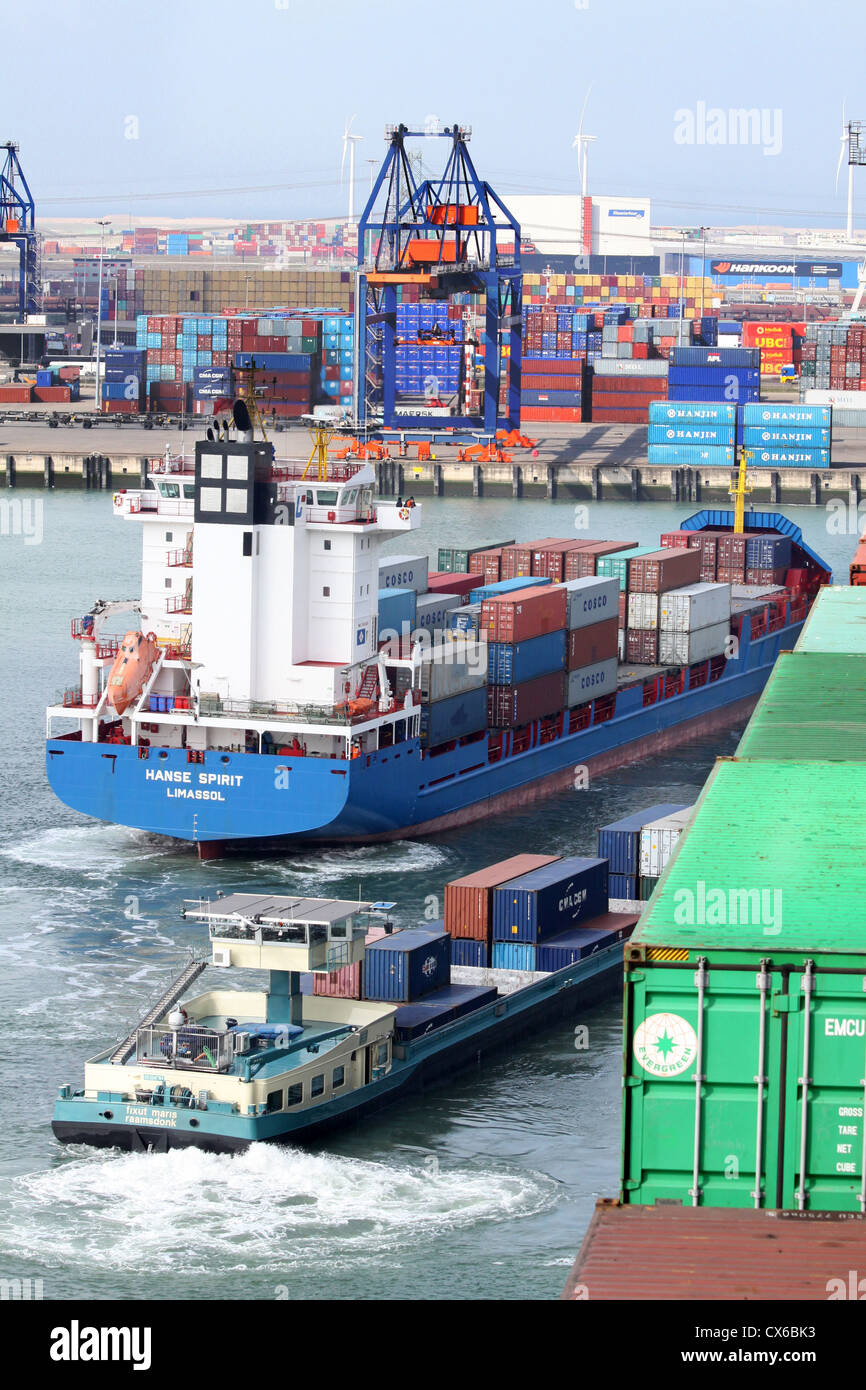 Hanse Spirit, 2665 dwt, 809 TEU, 2005-built container feeder ship in ...