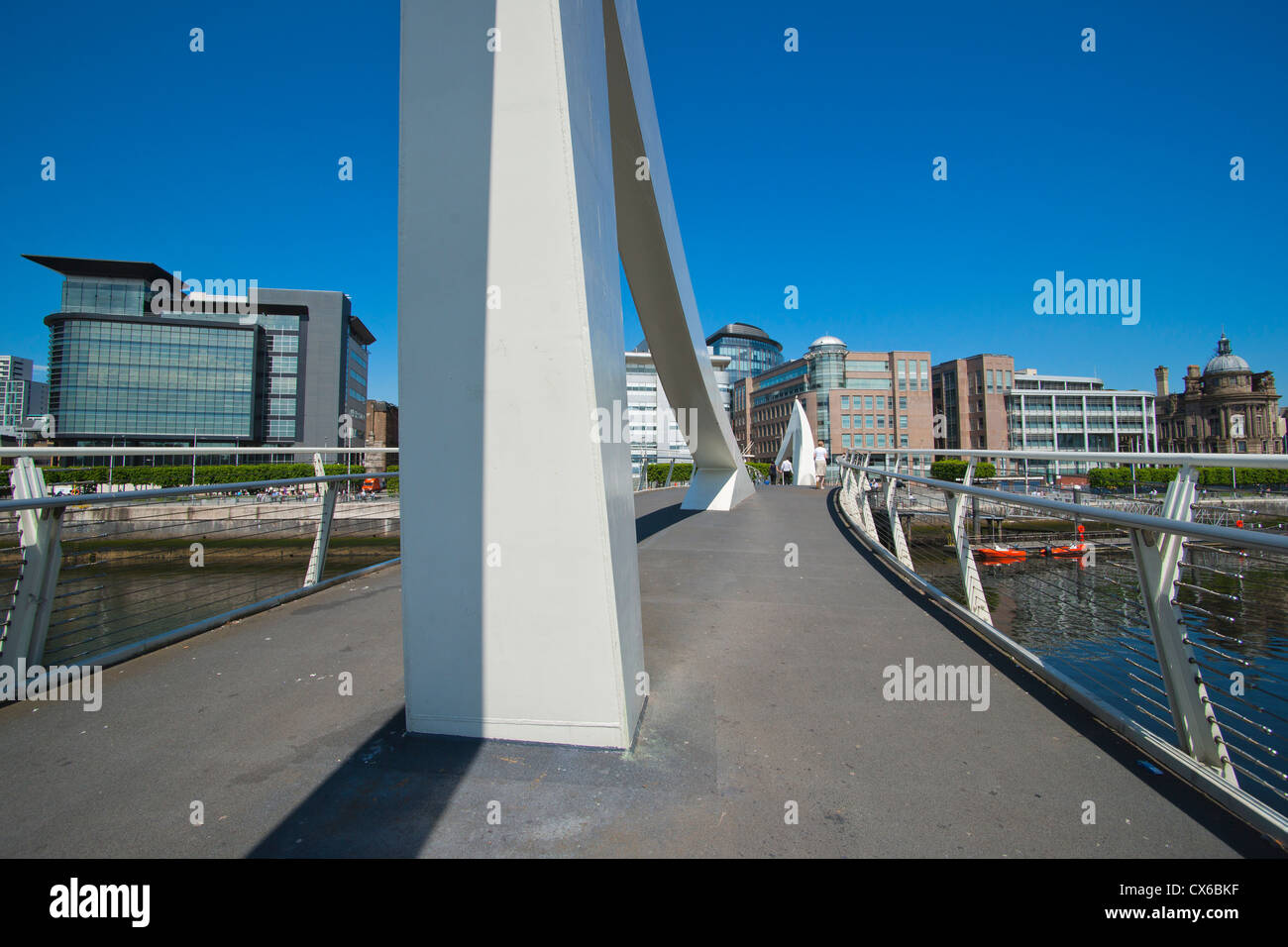 River Clyde walkway, Tradeston Bridge, Glasgow, Strathclyde Region ...