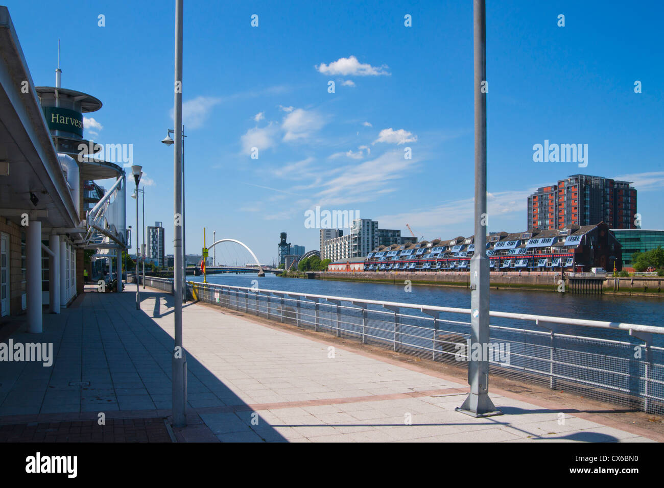 River Clyde walkway, Clyde Arc Bridge, Glasgow, Strathclyde Region ...