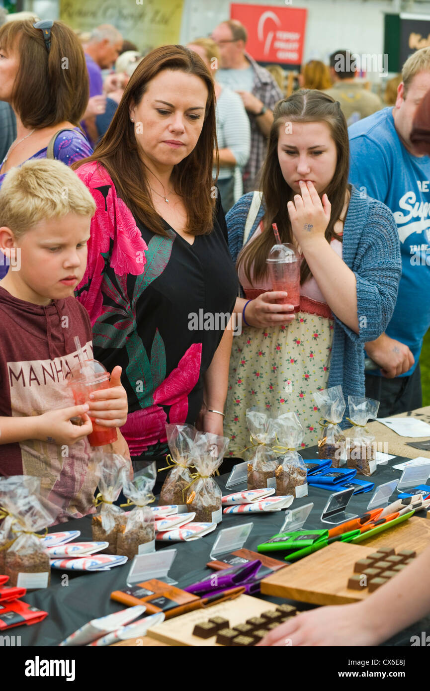 Customers sampling food hi-res stock photography and images - Alamy