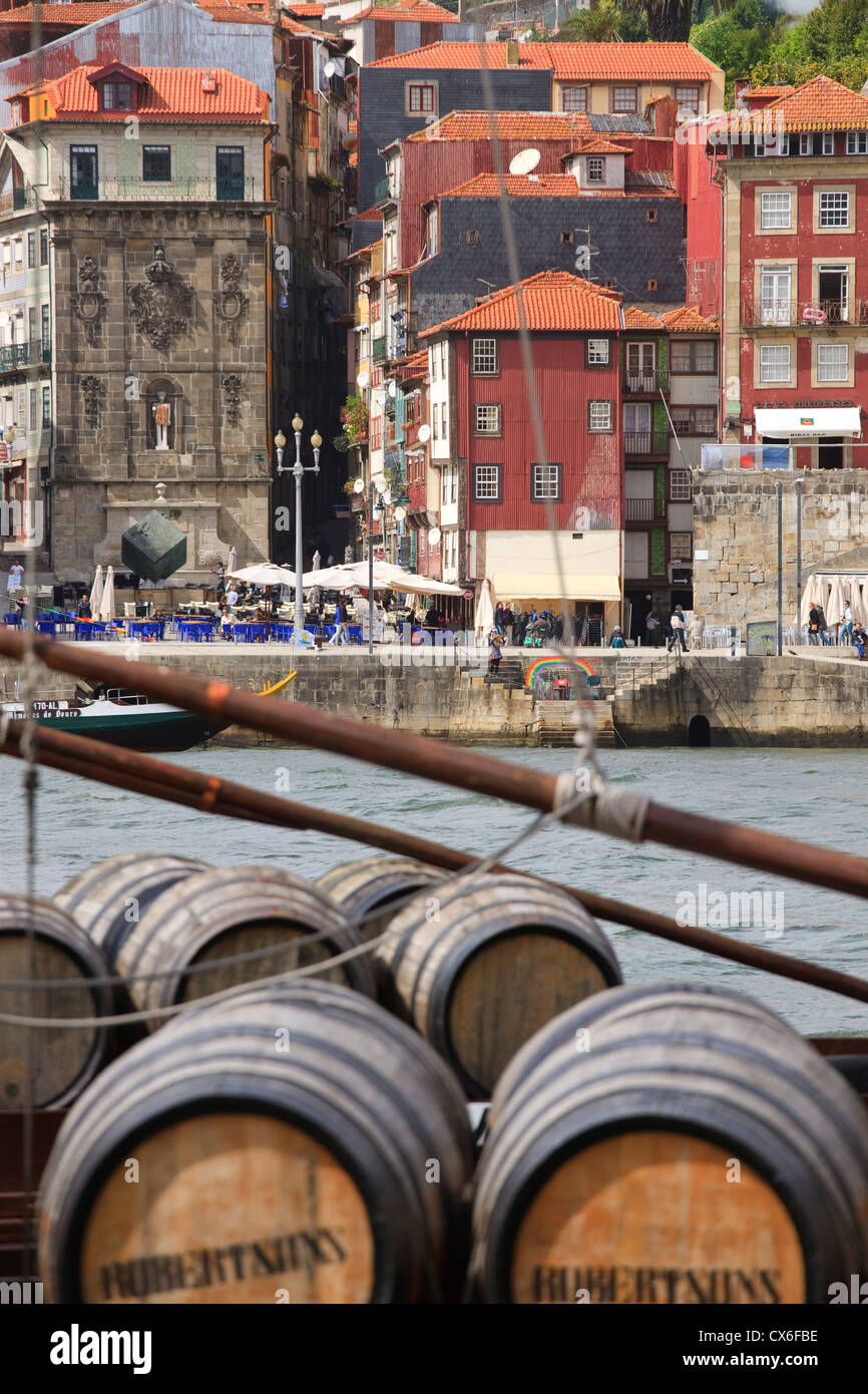Medieval quay barrels hi-res stock photography and images - Alamy