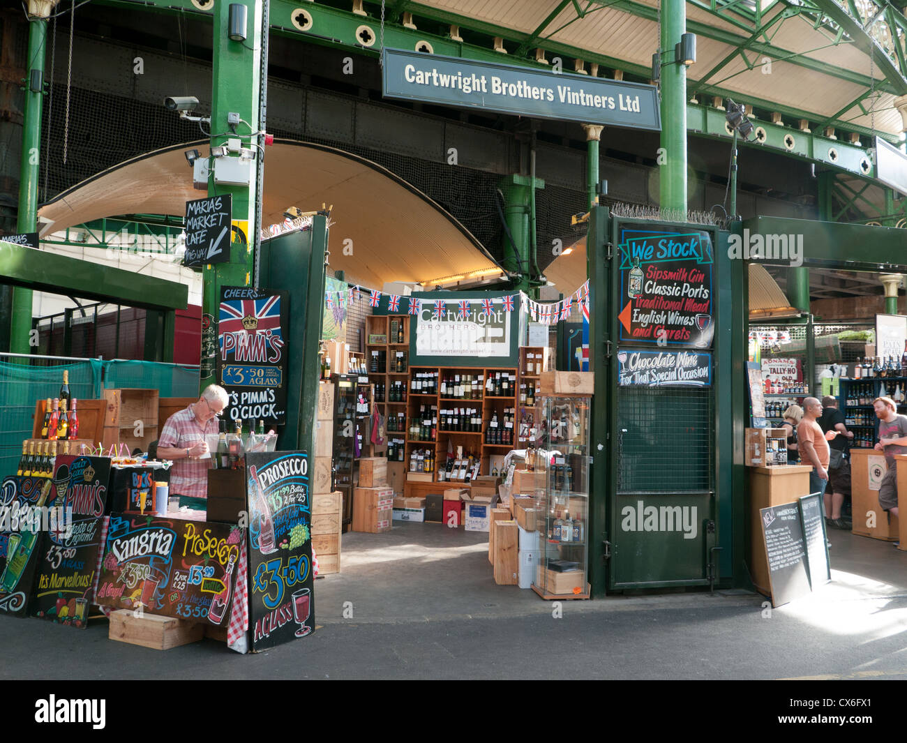 Borough market food stall trader hi-res stock photography and images ...