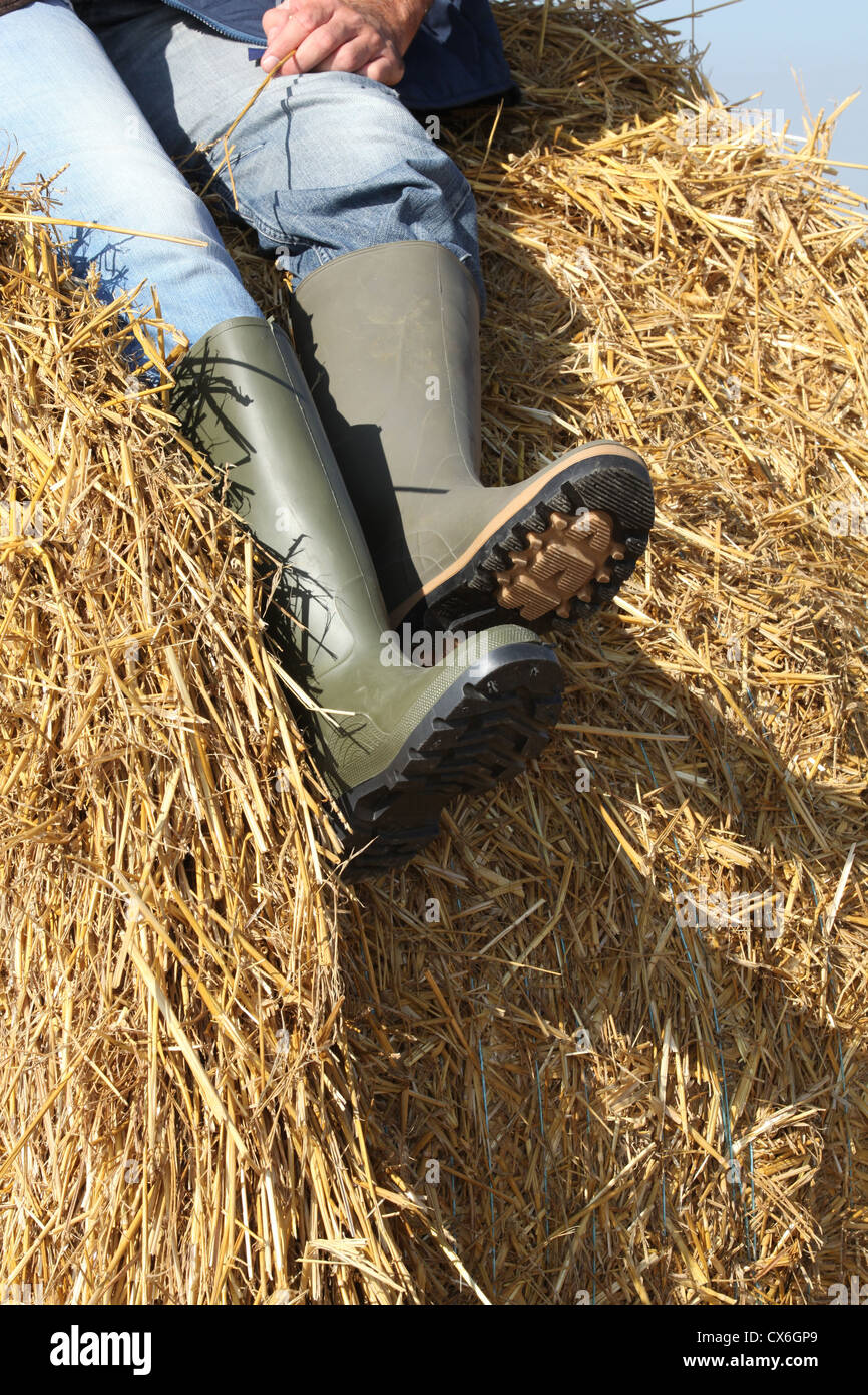 Seated legs up hi-res stock photography and images - Alamy