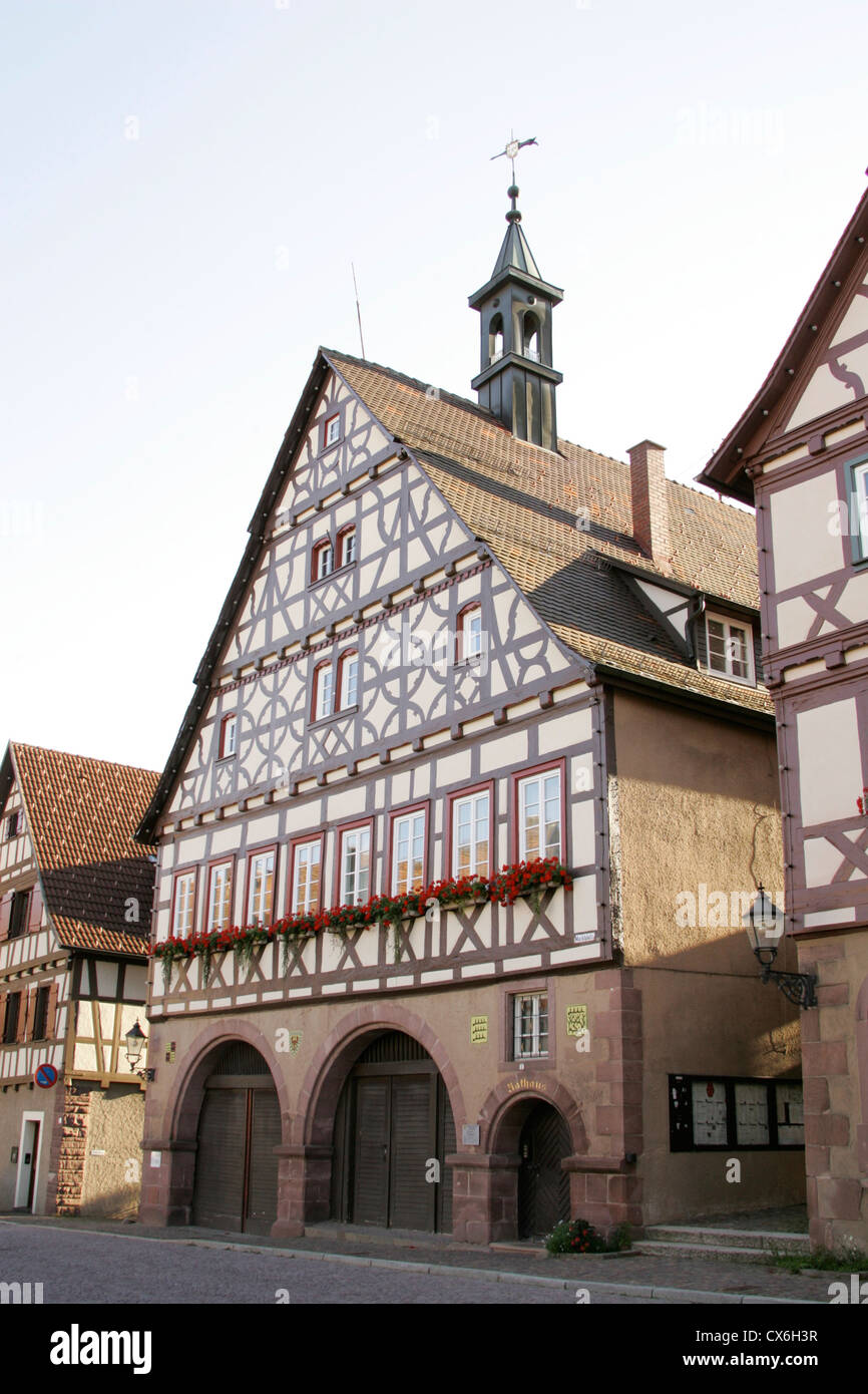 Bavarian house hi-res stock photography and images - Alamy